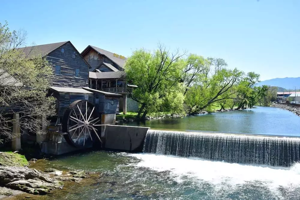 Top 4 Reasons Why You’ll Want to Visit the Old Mill in Pigeon Forge ...